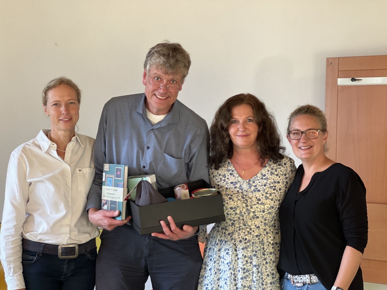 Verabschiedung von Herrn Dr. Pelshenke | Leibniz-Gymnasium Remscheid