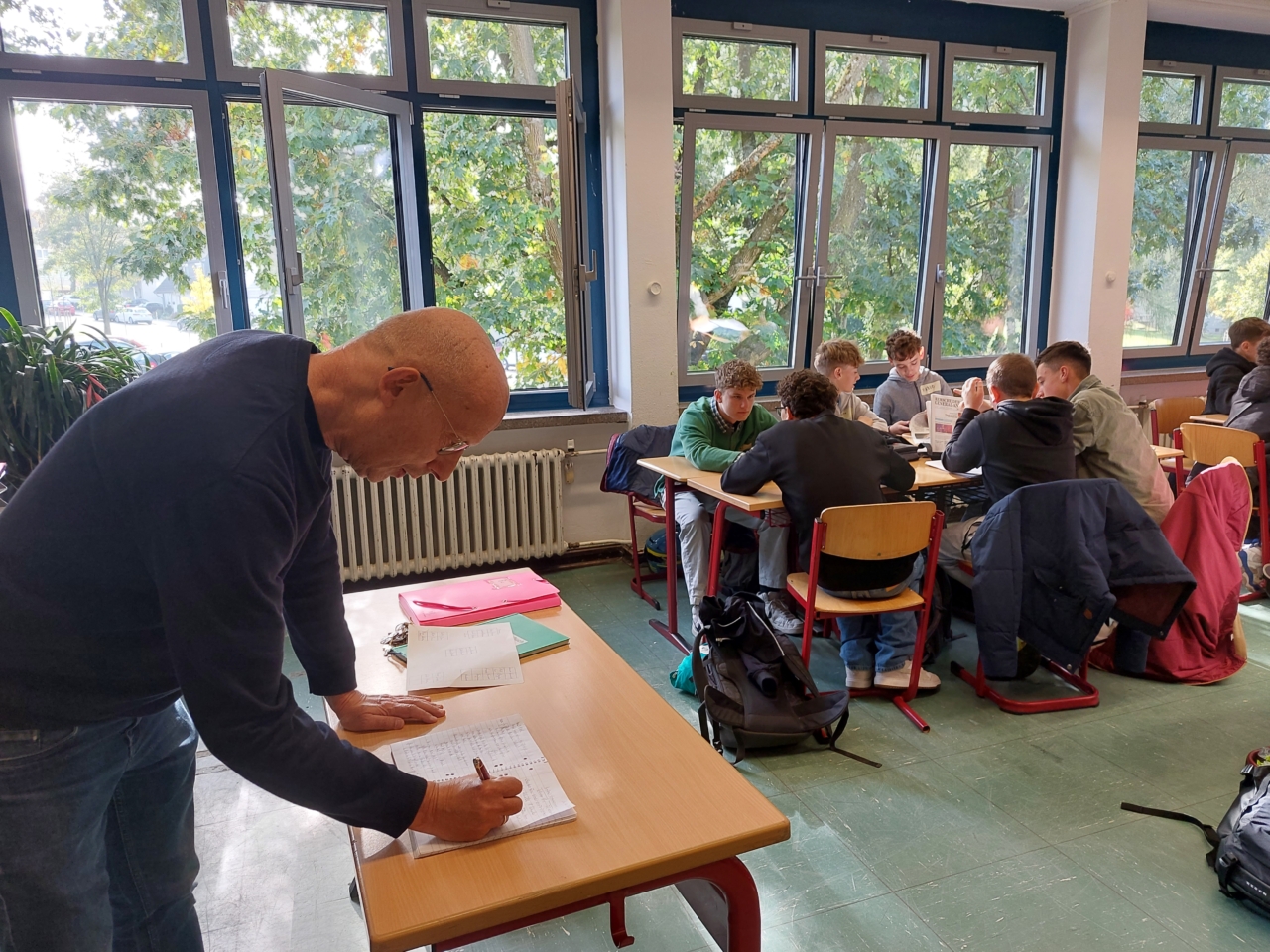 Der rga zu Gast in der 8c | Leibniz-Gymnasium Remscheid